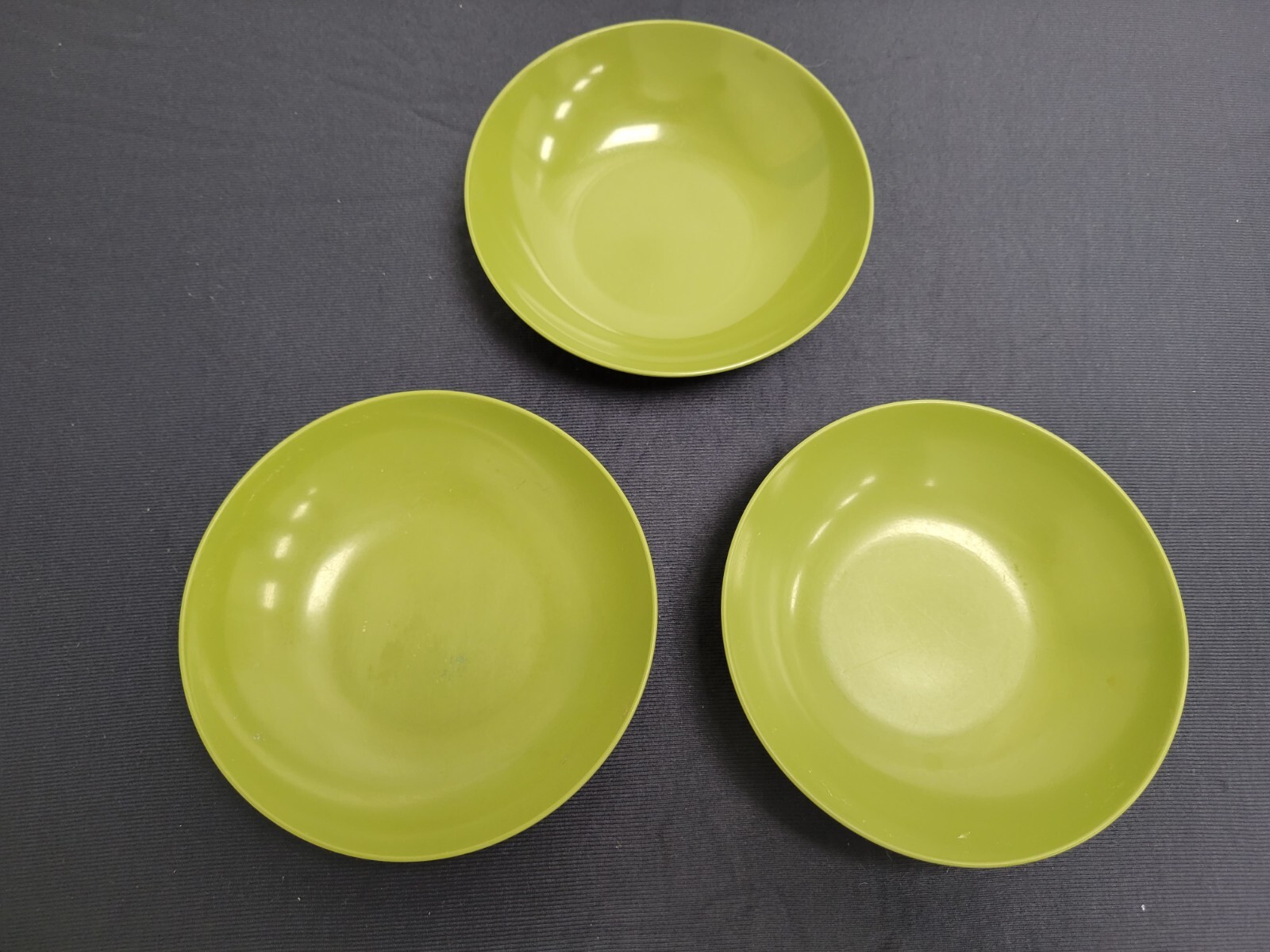 Vintage Mid 1900s Royalon Melmac USA Avocado Green Soup, Dessert Bowls ...