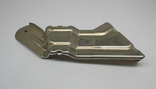 BMW E60 E61 E63 E64 Wheel Arch Liner Bracket 51717140964 Front Right | eBay