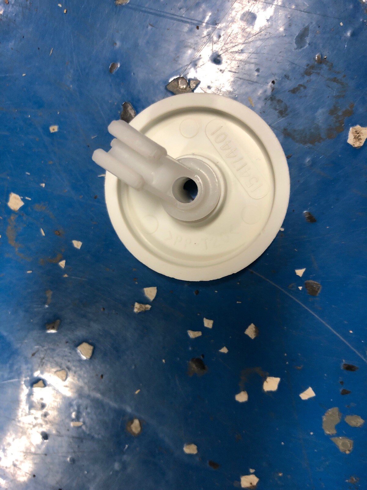 Frigidaire Dishwasher (8) LOWER RACK WHEELS & CLIPS KENMORE 5300809640 ...