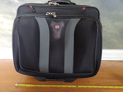 Wenger Luggage Granada Pro 15.6-Inch Wheeled Carry-On - Black - Uline ...