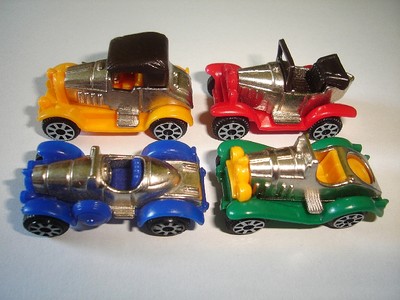 COLOURED & CHROME VINTAGE MODEL CARS SET 1 1:87 H0 - KINDER SURPRISE ...