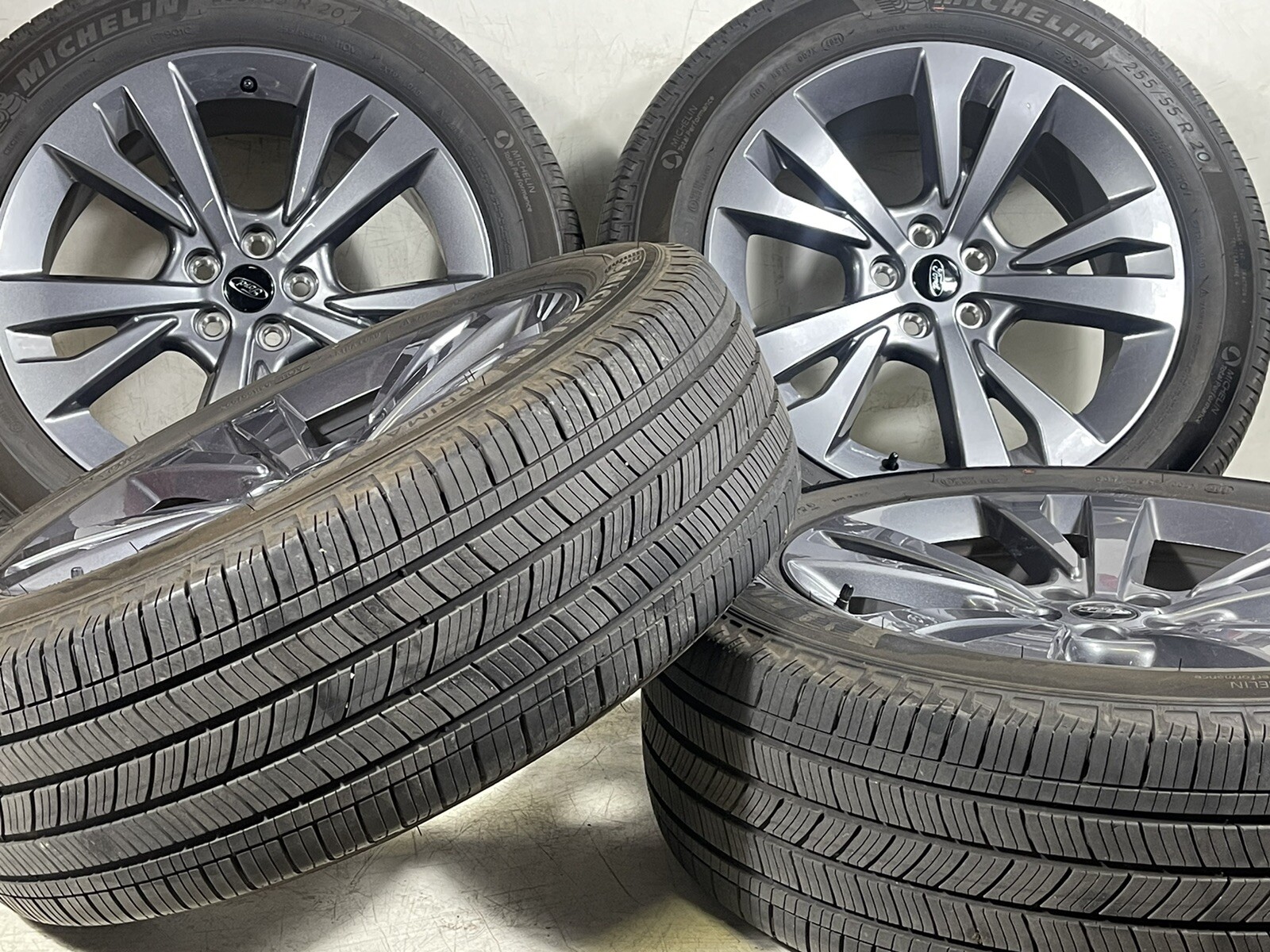 20" Ford Explorer OEM 2020 LIMITED wheels And tires 2017 2018 2019 2021 ...