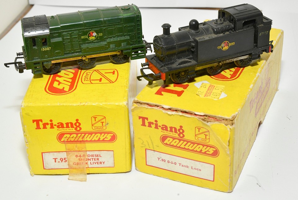 TRIANG TT JOB LOT OF TWO LOCOMOTIVES AND TEN WAGONS ALL BOXED | eBay UK