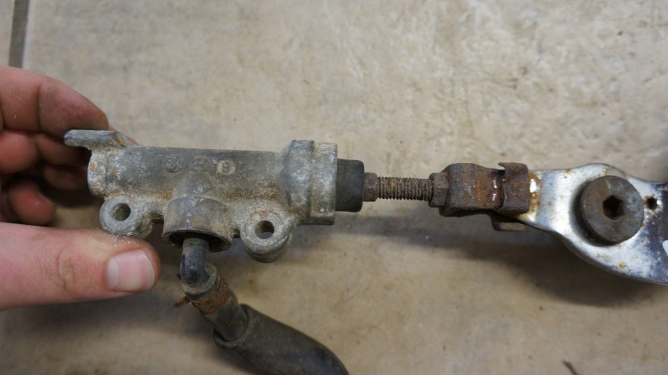 97-03 Honda GL1500 Valkyrie REAR BRAKE PEDAL MASTER CYLINDER 43510-MZ0 ...