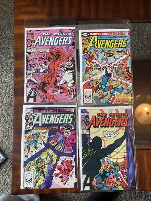 Random Comic Book Lot Of 8 Super Hero Comics All Different Avengers | eBay