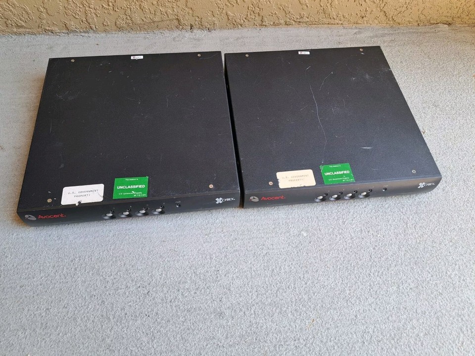 2x Avocent Cybex SwitchView SC4 Secure DVI KVM 4-Port Switch w/ cords ...