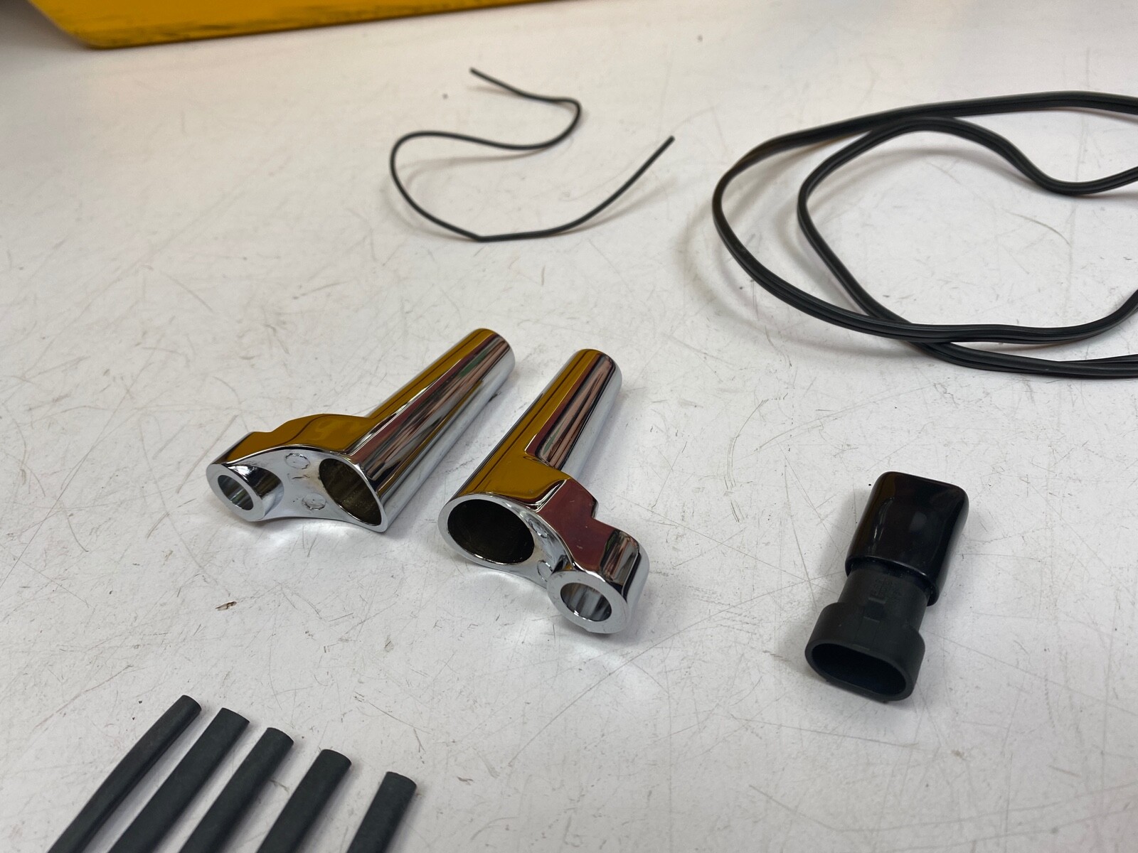 🔥 Harley OEM 88-07 Dyna Sportster Turnsignal Relocation Kit 68517-94A ...