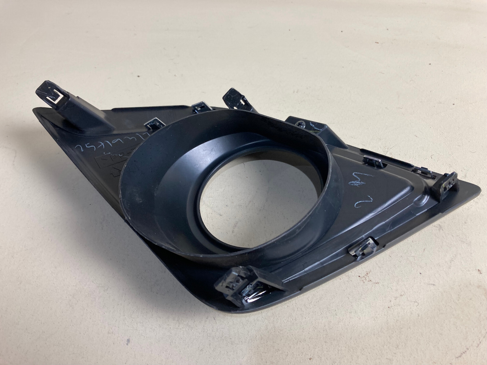 REPLACEMENT Isuzu D-Max 2016-ON RH BLACK SILVER PP-D20 8-98236270-1 ...