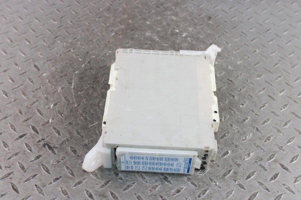 14-19 4 Runner Electronic Multiplex Power Network Control Module ...