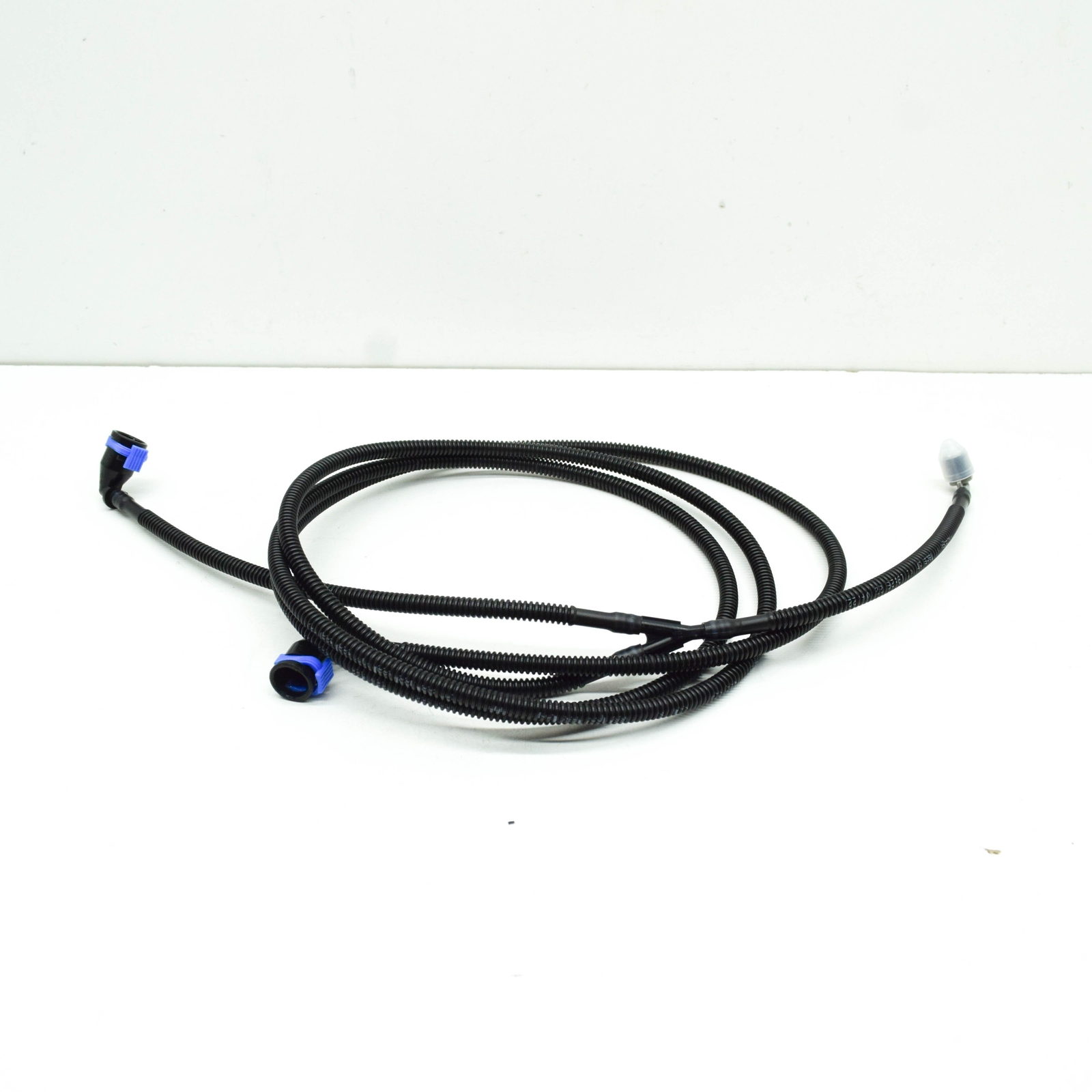 Genuine Volvo V70 2007-2010 Windscreen Washer Hose 30655069 for sale ...
