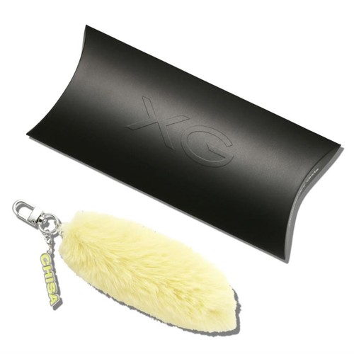 XG Chisa Wolf Tail Keychain Eco Faux Fur Animal Lover Gift | eBay