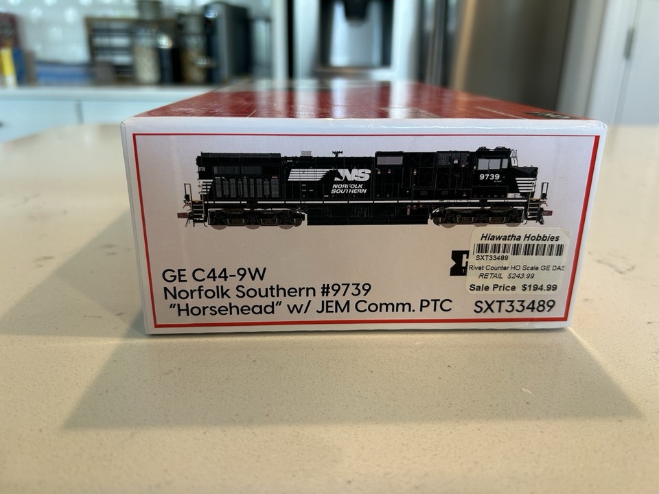 Scale Trains Norfolk Southern (NS) GE C44-9W #9739 ITM SXT33489 DCDCC ...