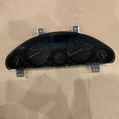 2008-11 Buick Enclave Speedometer Instrument Cluster Gauges 25891748 ...