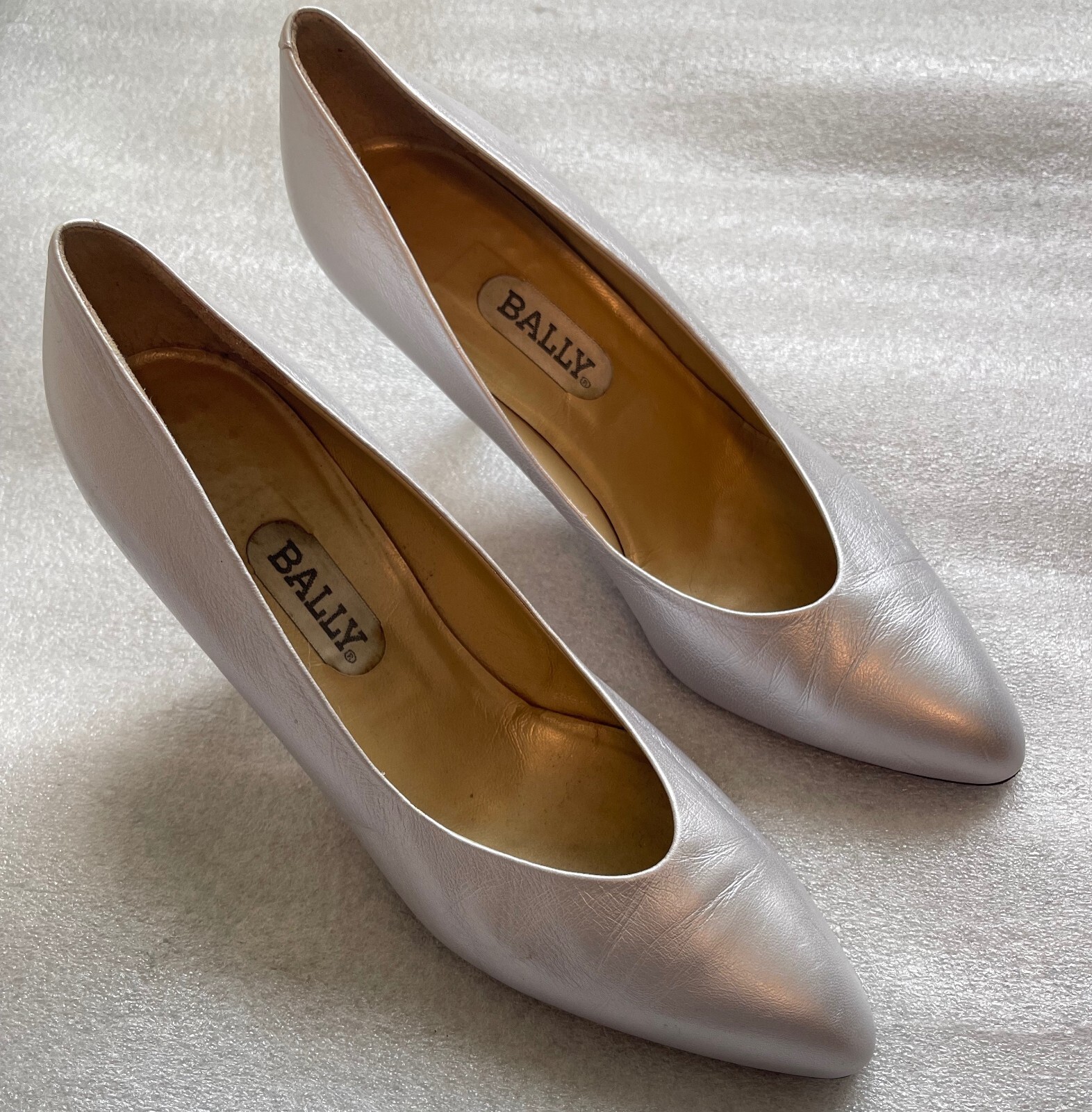 BALLY, WOMEN'S 9.5M, SILVER LEATHER PUMPS, VINTAGE 90… - Gem