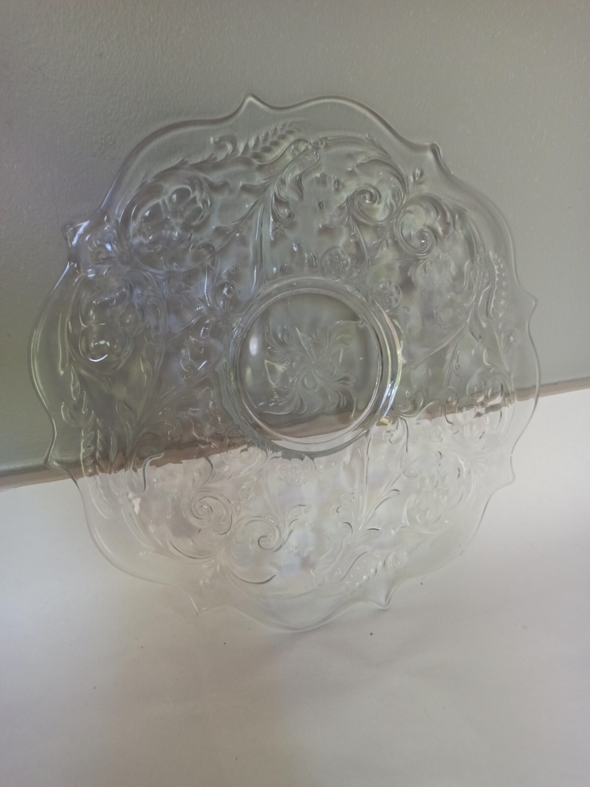 Decorative Cake Plate Platter 12" Diameter Clear Glass Raised 1" Leafy ...