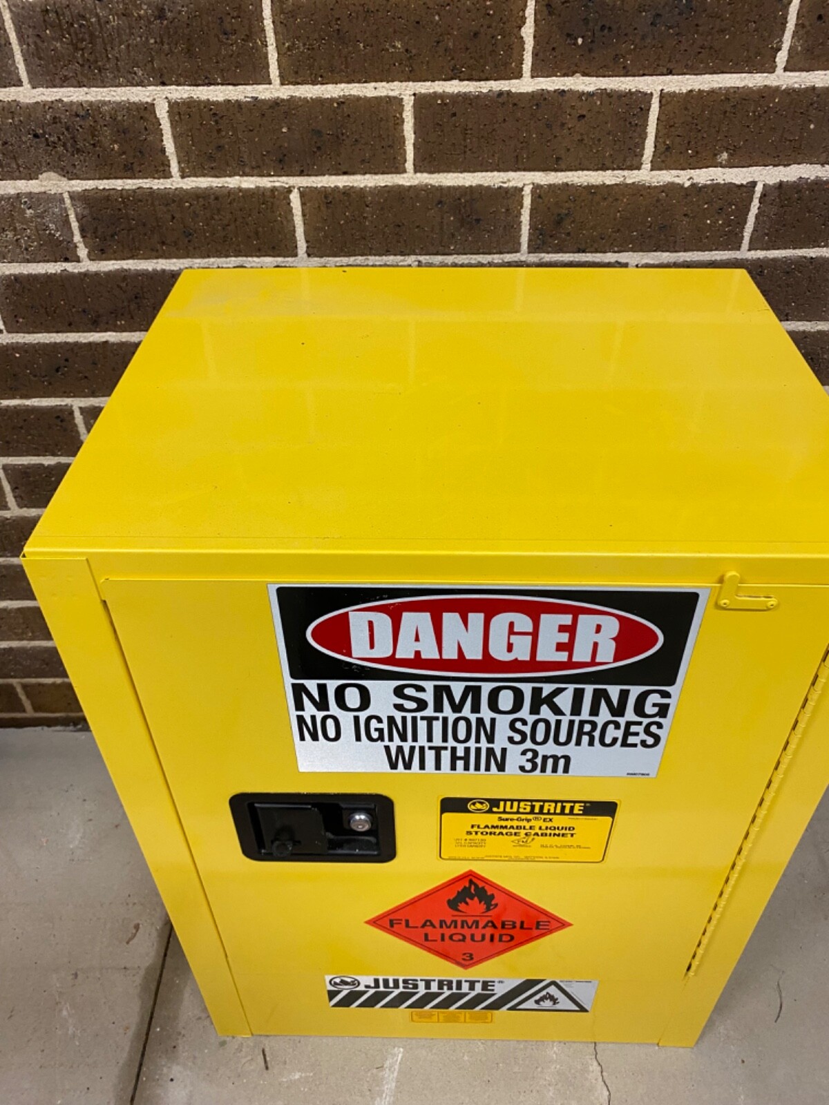 Flammable Liquid Cabinet Dimensions 800mm X 590mm X 460 EBay flammable-liquid-cabinet-dimensions-800mm-x-590mm-x-460-ebay