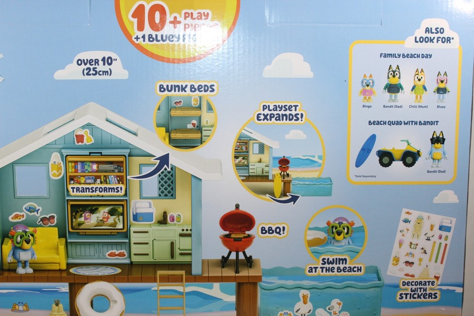BLUEY BEACH CABIN PLAYSET WITH BLUEY FIGURE WITH GOGGLES, 10 PLAY ...