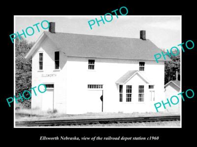 OLD POSTCARD SIZE PHOTO OF ELLSWORTH NEBRASKA THE RAILROAD DEPOT ...