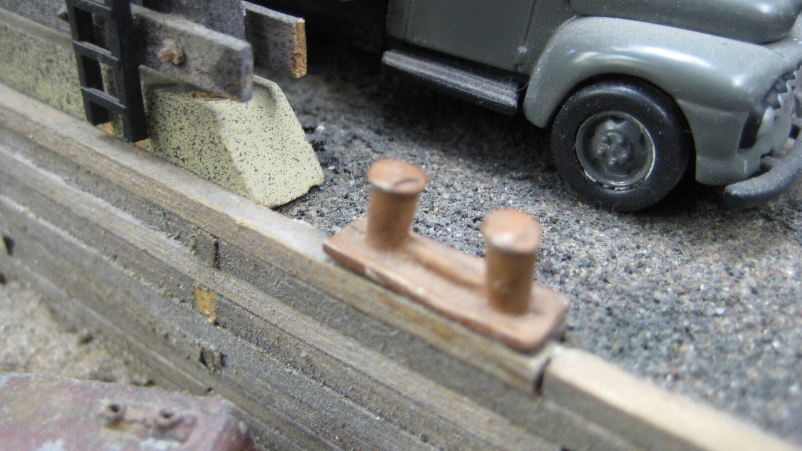 DOUBLE BOLLARD W BASE HO Scale Boat, Ship Dock, Pier Unpainted (4 Pack ...