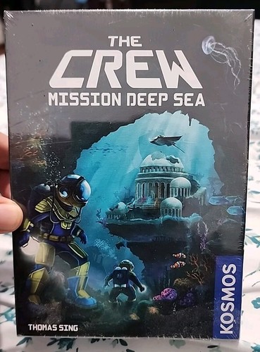 Thames & Kosmos The Crew: Mission Deep Blue Sea Co-Op Card Game Brand ...