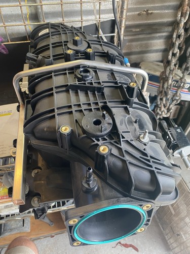 NEW GENUINE GM LS Intake Manifold Square Port Crate take off with ...