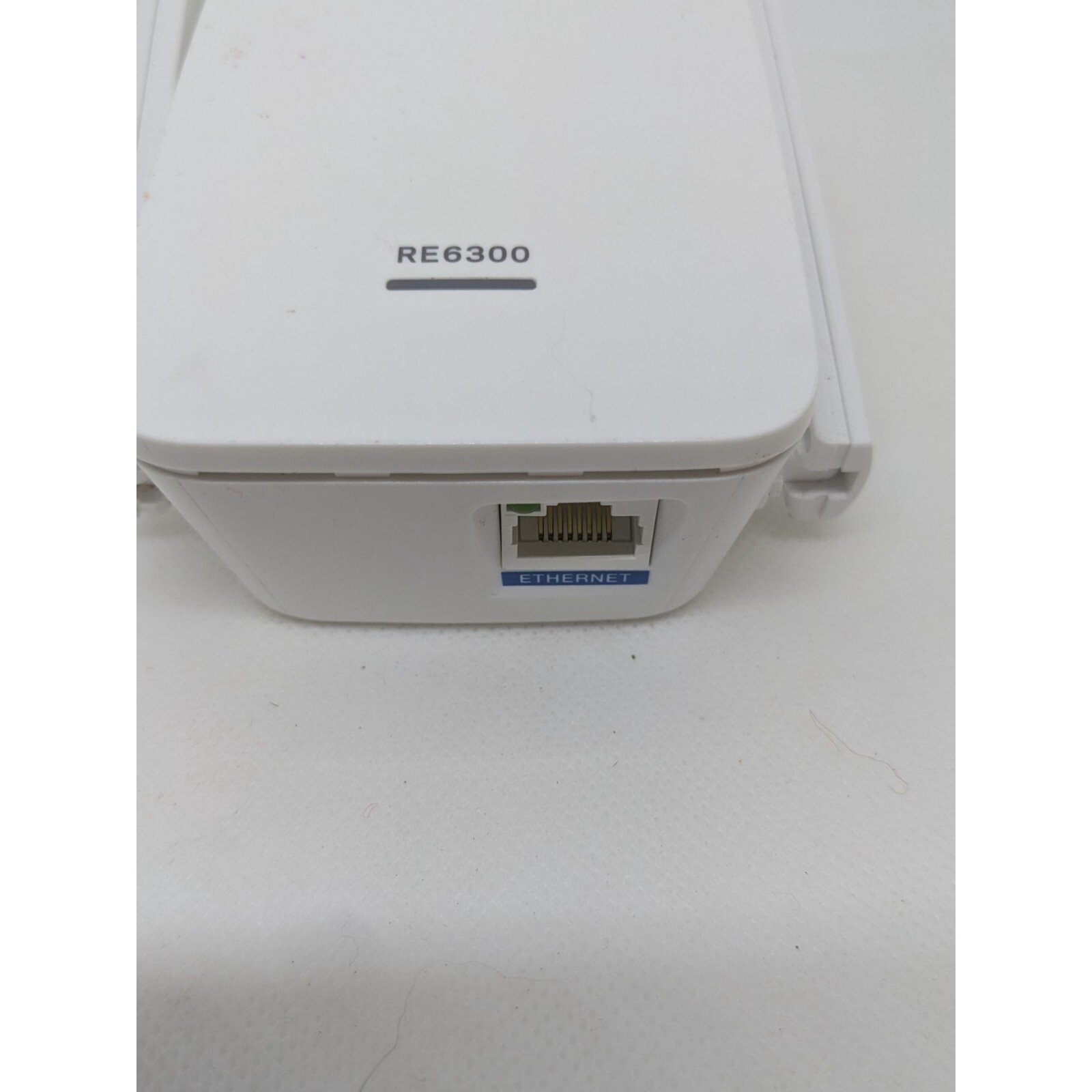 Linksys RE6300 AC750 Boost Dual-Band Wi-Fi Gigabit Range Extender ...