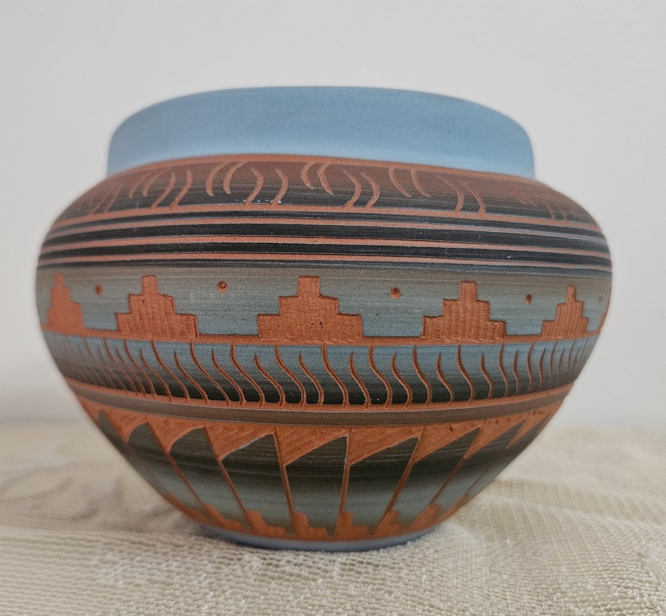 Navajo Native American Pottery Etched Vase Planter Pot Signed by Sylvia ...