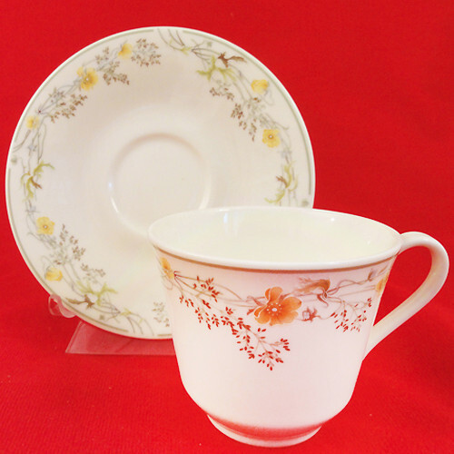 NICOLE H5080 by Royal Doulton Tea Cup & Saucer NEW NEVER USED made in ...