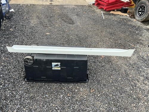 10-15 Toyota Prius Left Side Rocker Panel Guard Molding 75852-47900 OEM ...