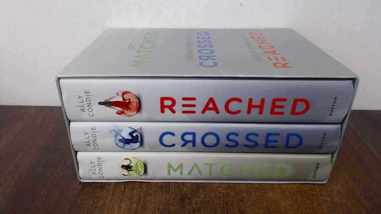 The Matched Trilogy: Matched/Crossed/Reached (3 Book Set With Sli | eBay