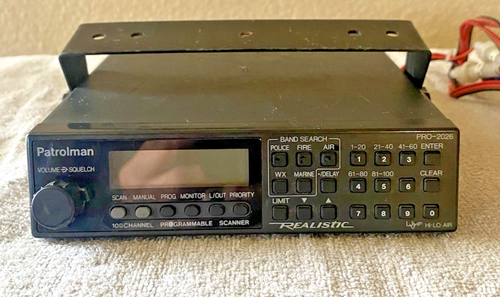 Radio Shack PRO-2026 Police SCANNER Desktop base or mobile 100 Channel ...