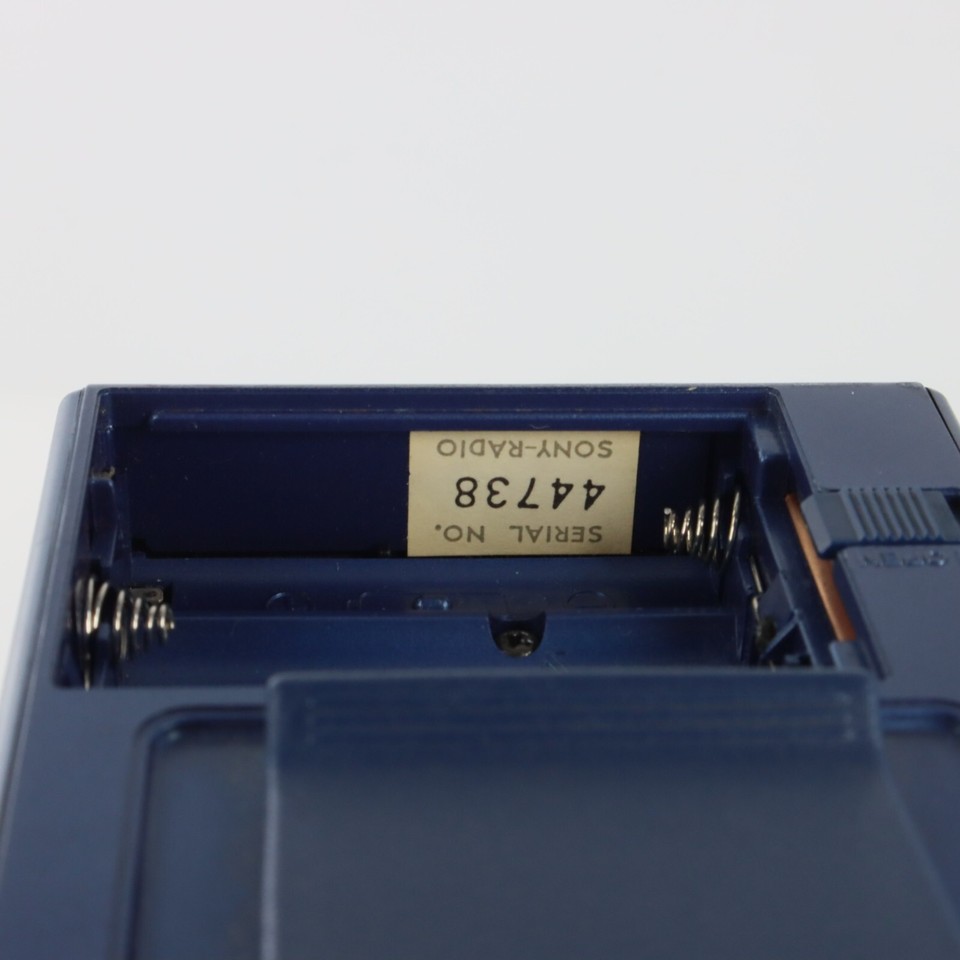 First model SONY FM WALKMAN SRF-40 FM 1980 Works FM:76-90MHz from Japan ...