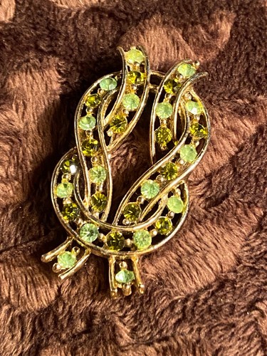 Vintage Gold Tone Green & Amber Color RS Knot Pin Brooch 1 3/4" | eBay
