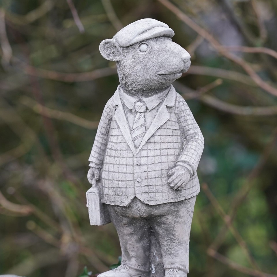Mr Mouse Stone Statue | Wind in the Willows Animal Garden Ornament ...