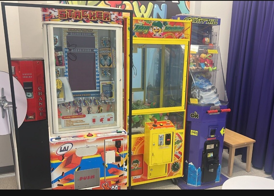 STACKER CLASSIC Prize Redemption Arcade Machine WORKS GREAT! | eBay