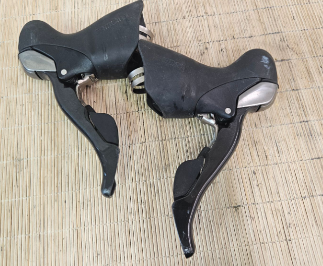 Shimano Ultegra ST-R6700 10 Speed STI Shifters #6005 | eBay