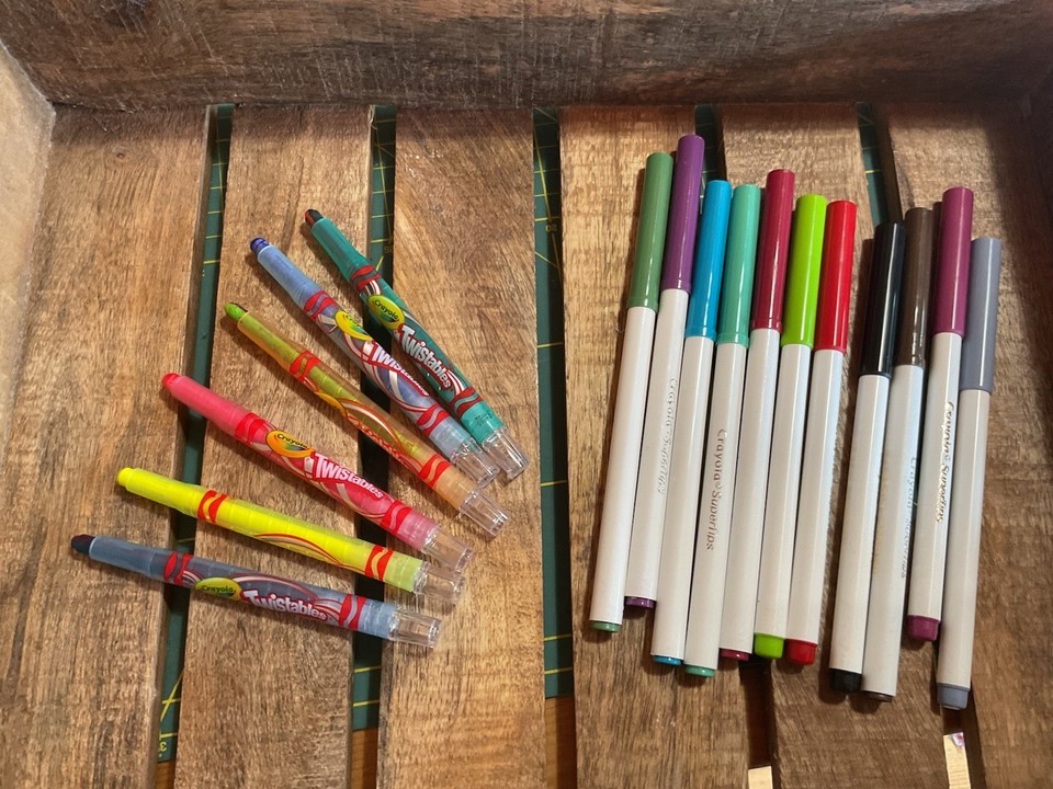 Car Crayon Bag Crayola Felt Tips Or Twistables. Ideal Travel | eBay