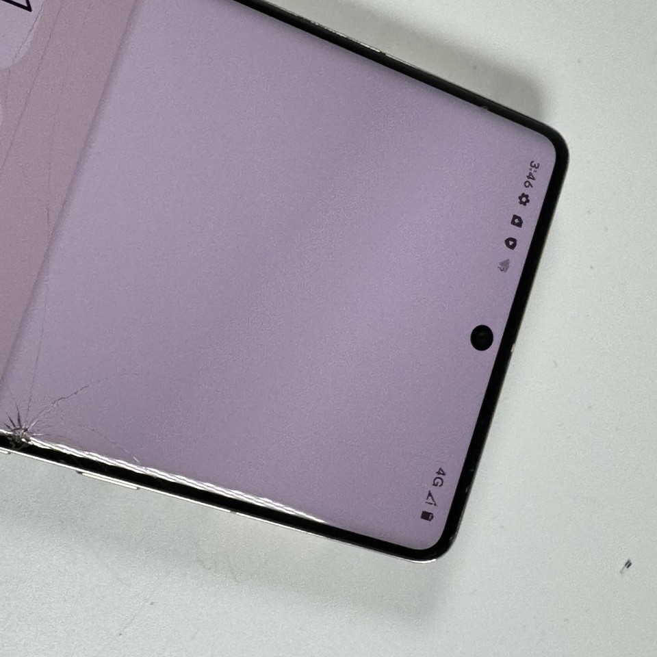 Google Pixel 7 Pro 128GB Hazel Unlocked Smashed Screen Works Perfectly ...