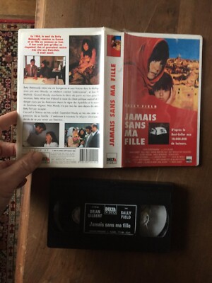 CASSETTE VIDEO VHS CINEMA jamais sans ma famille sally field brian ...