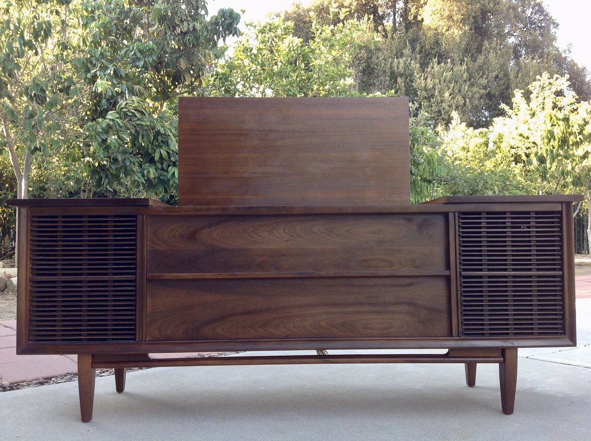 Philco Stereo Cabinet Philco Model 76 Console Radio (1930)