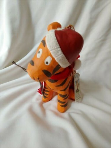 Disney Classic Tigger Statue with Santa hat with tags | eBay