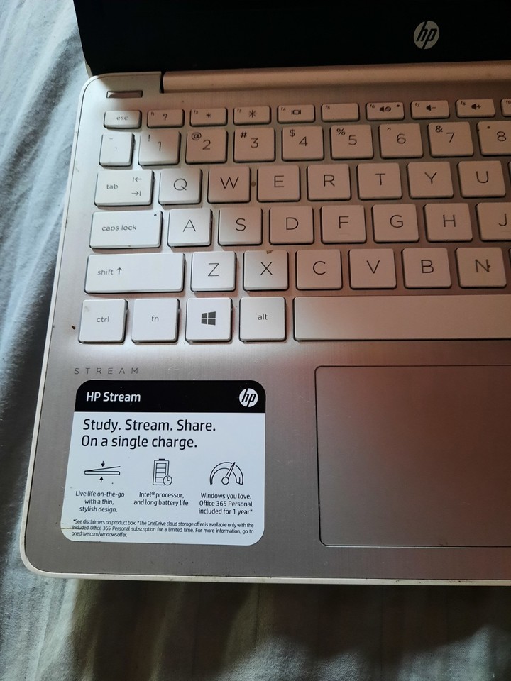 HP Stream 11.6 inch (32GB, Intel Celeron N, 1.10GHz, 4GB) Notebook ...