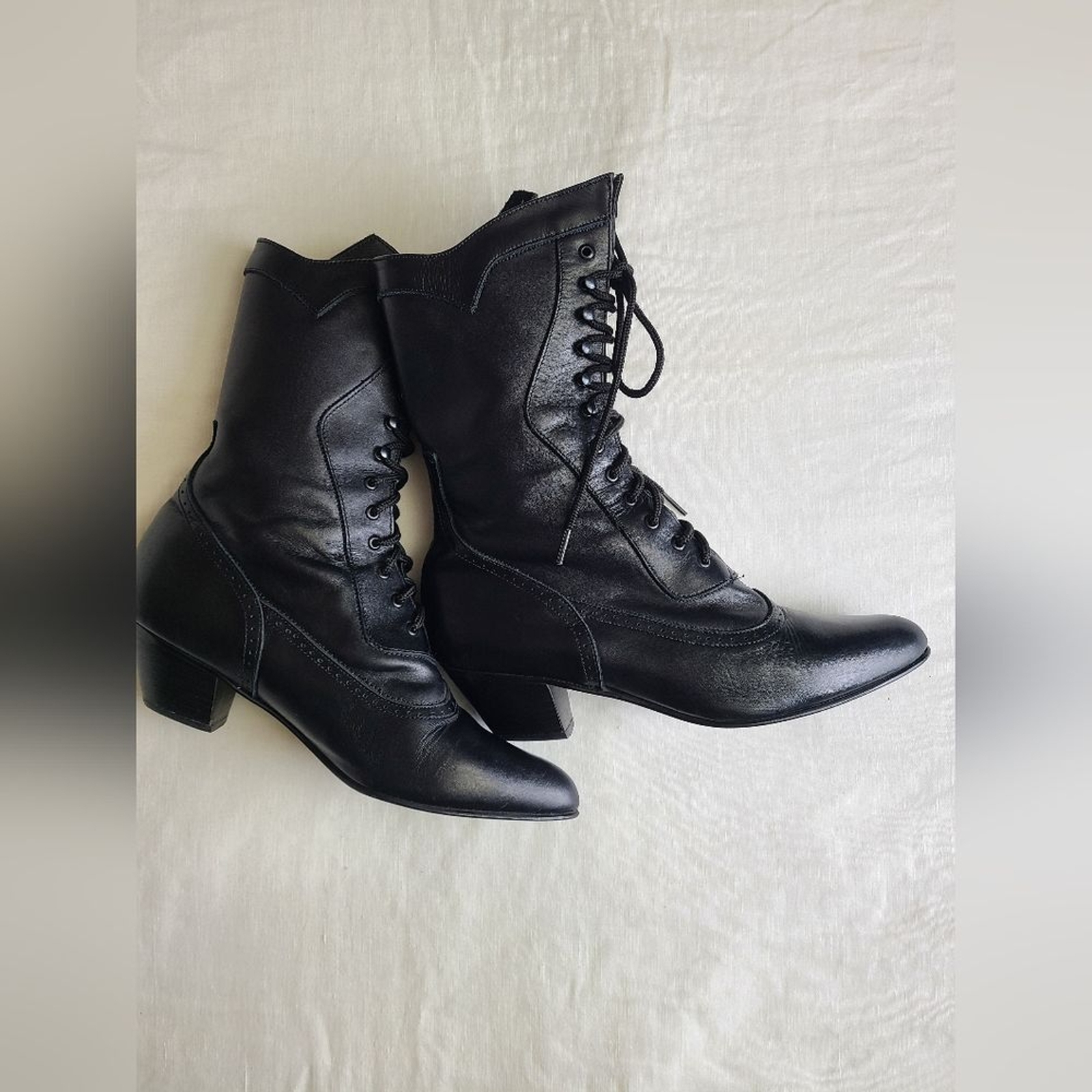 Oak Tree Farms Victorian Lace Up Leather Boots In Bla… - Gem