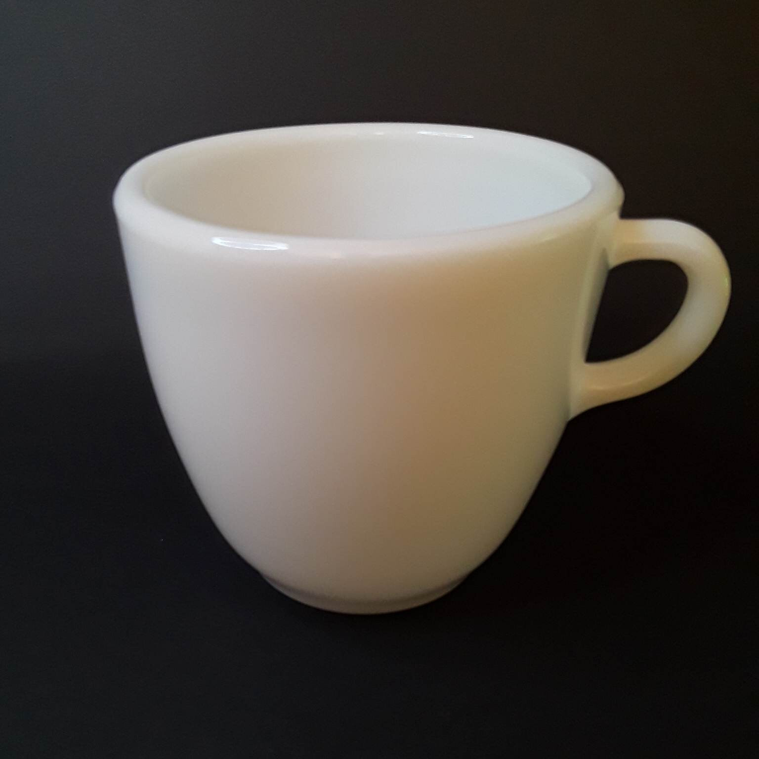 VINTAGE PYREX #20 - MILK GLASS COFFEE CUP MUG - HOLDS 8 OUNCES - 3-1/2 ...