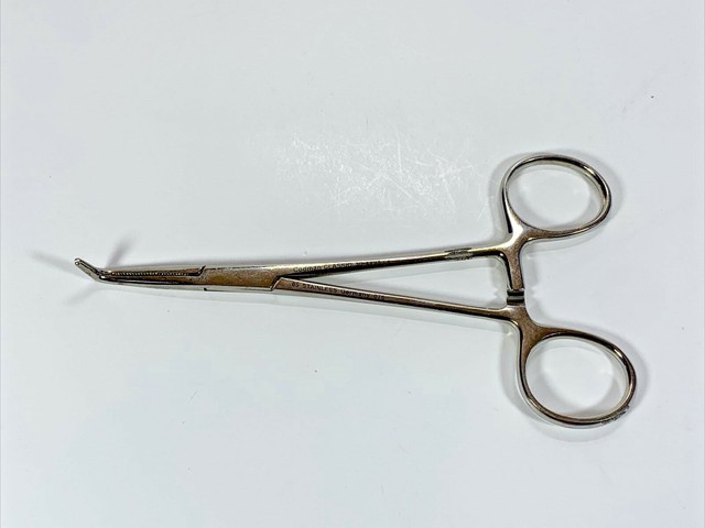 Codman 30-4493 Stainless 140mm Classic Delicate Right Angle Clamps ...