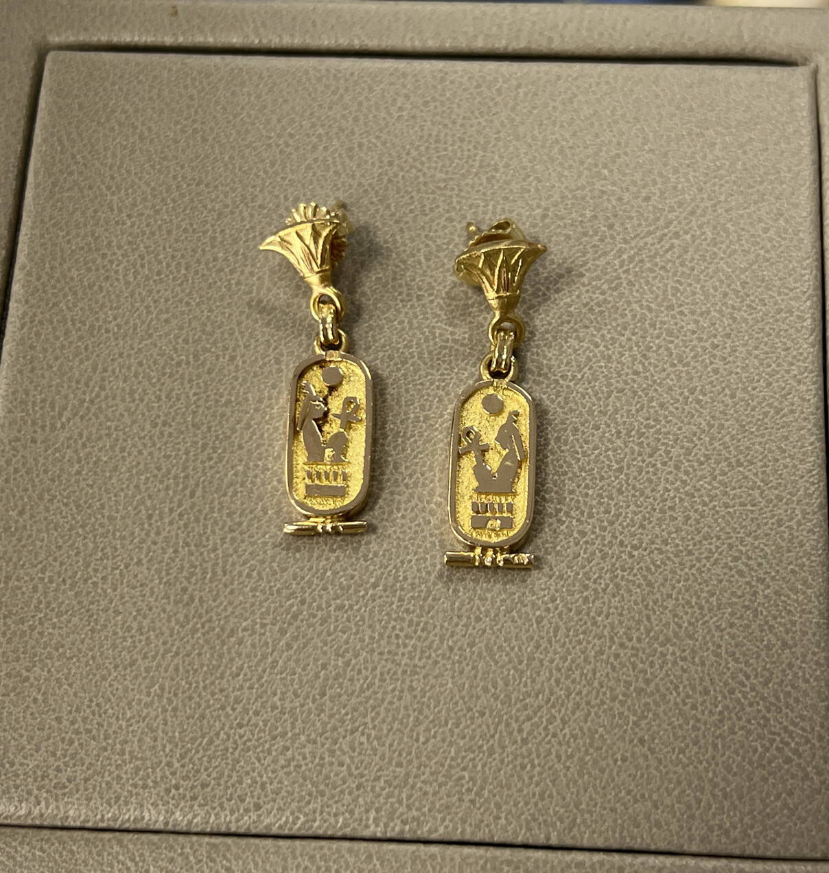 18K Yellow Gold Egyptian Cartouche Symbols Hieroglyph… - Gem