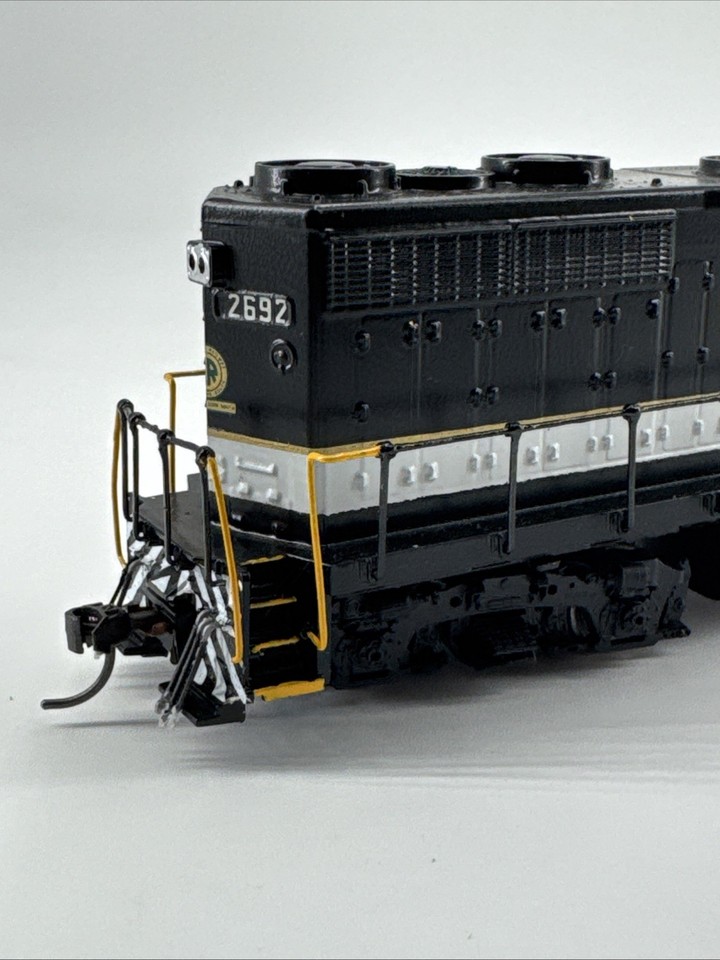 Athearn HO Scale Southern Railway GP40 Diesel Locomotive #2692 | eBay