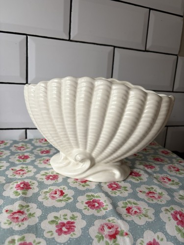 Falcon Mantle Vase Sylvac Clam Shell Ceramic Large Vintage 14 x 6.5 ...