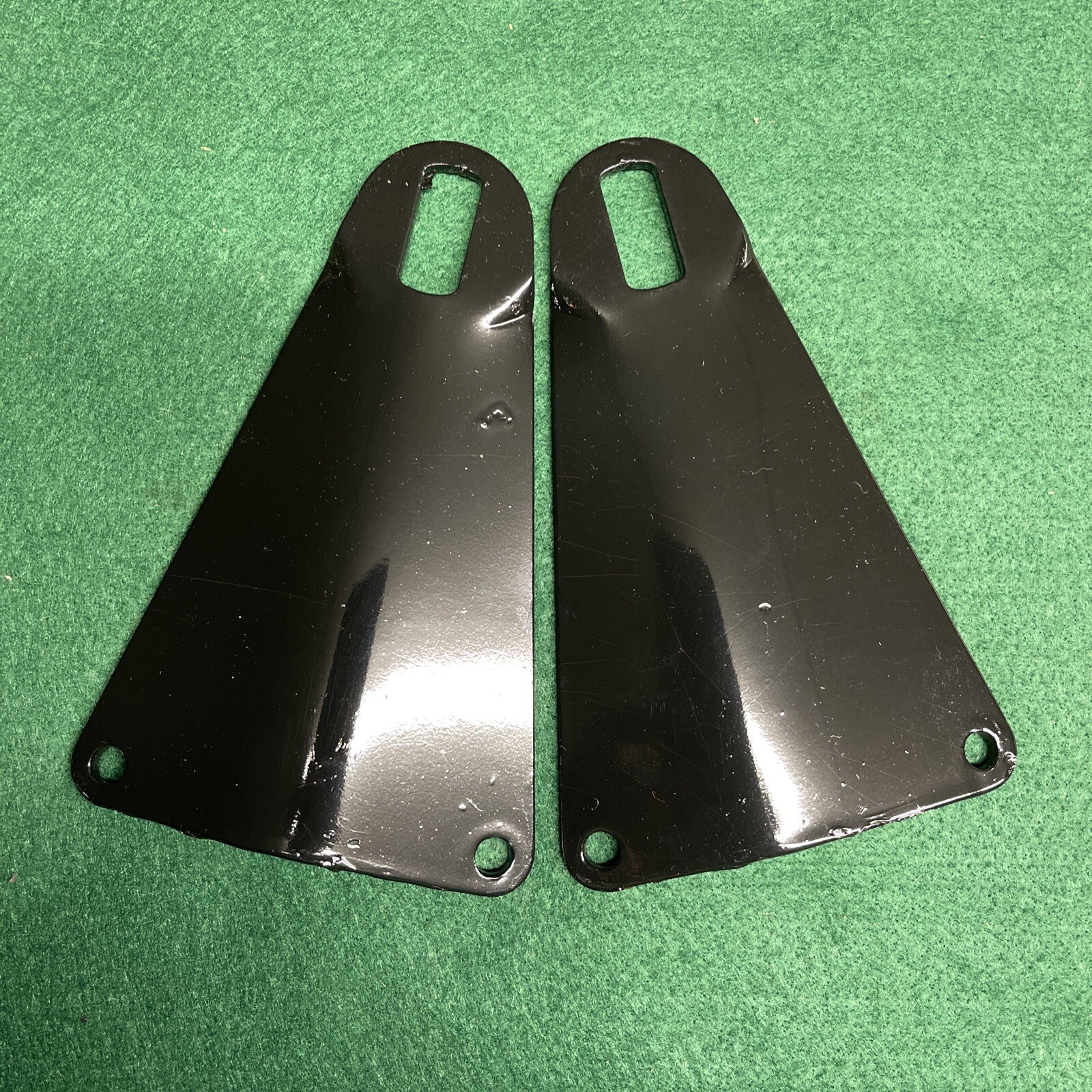 BSA Rocket 3 Front Mudguard Brackets x2 NOS 82-8520 | eBay