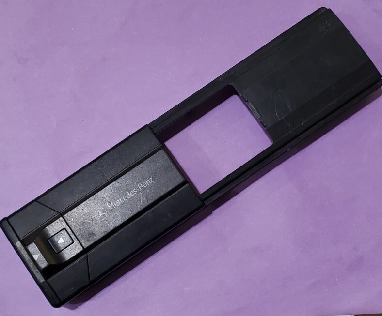 Bin47 03-2006 *COVER ONLY* MERCEDES W209 CLK55 AMG CD CHANGER DISC ...